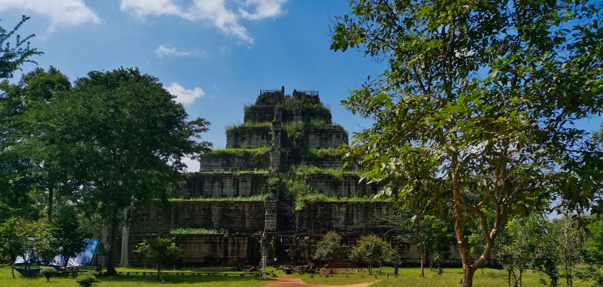 Koh Ker - a huge pyramid temple in Cambodia - Siem Reap
